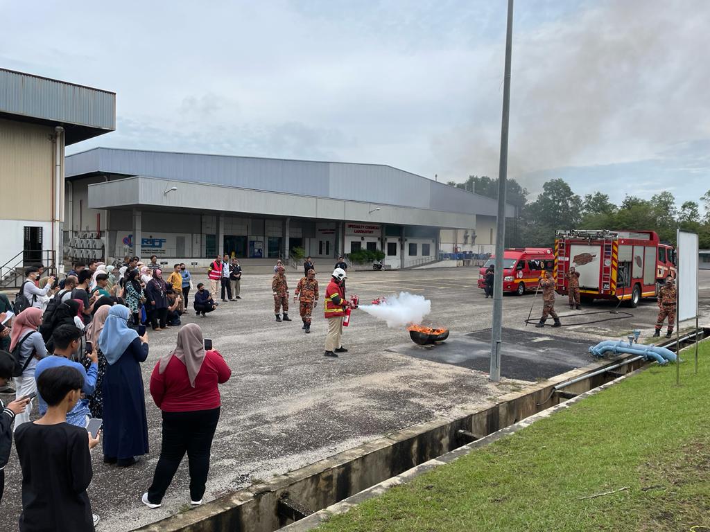 FTKA - Faculty of Civil Engineering Technology - Sesi Fire Drill ...