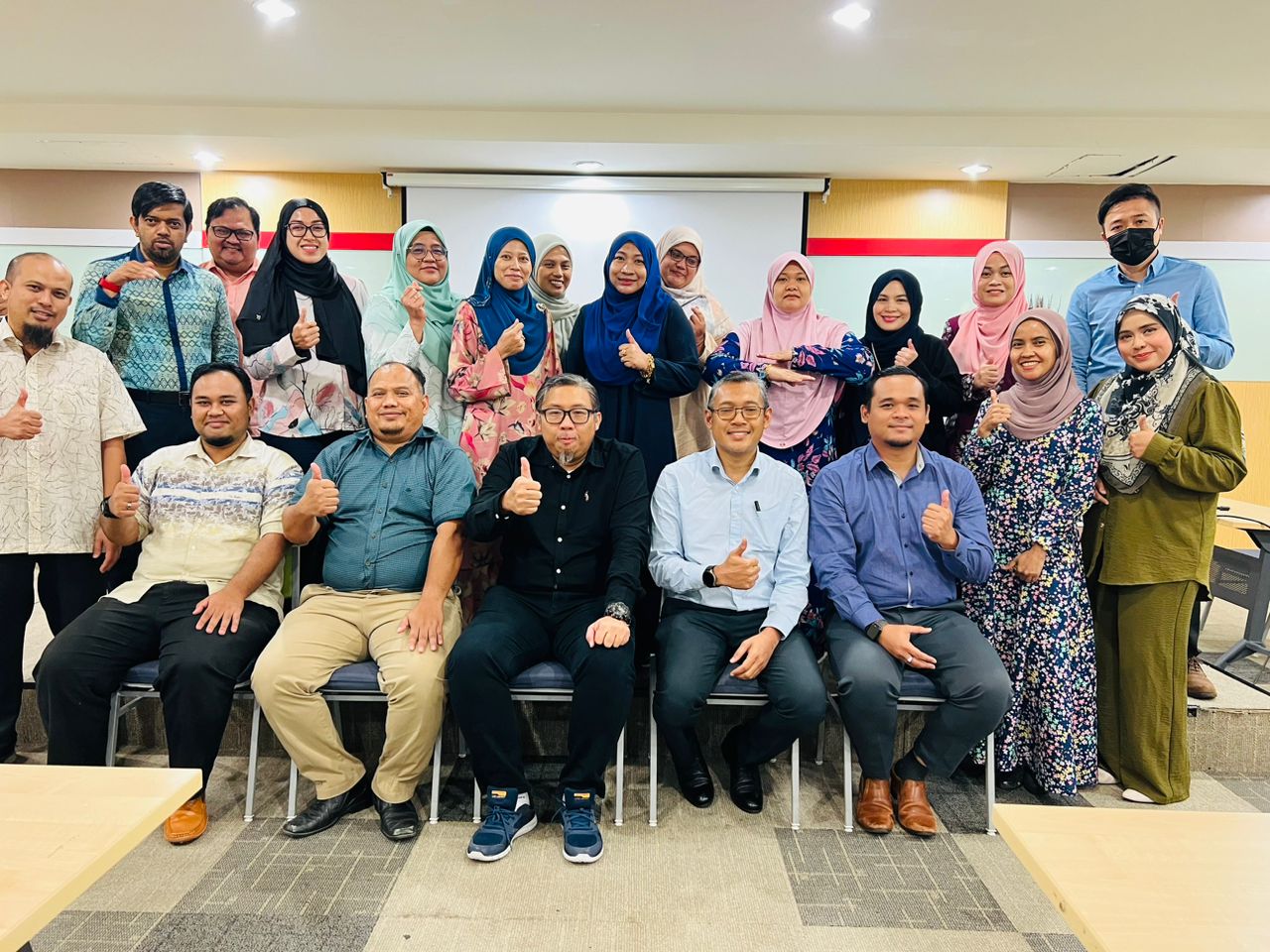 FTKA - Faculty of Civil Engineering Technology - Program Pengukuhan ...